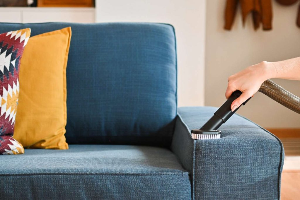 How To Clean Fabric Sofas Without Water Lint Roller Bedsland Love My Bedss